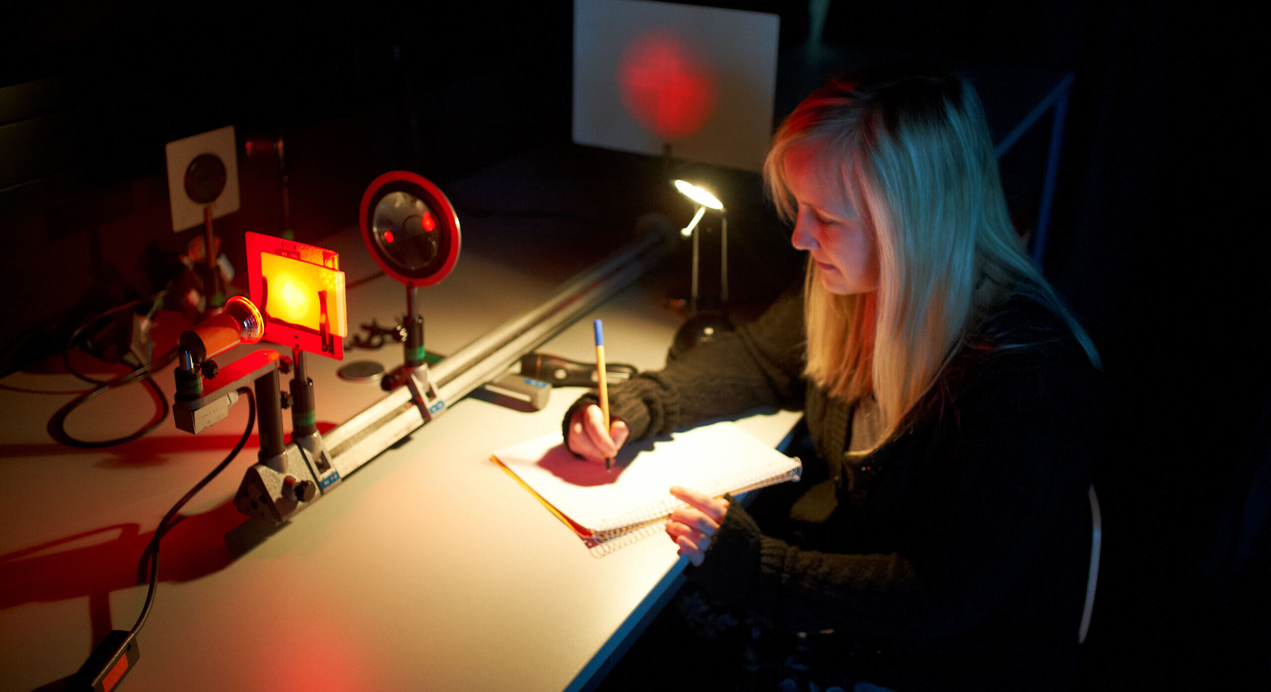 Becoming a physics engineer - Study "Technical Physics | Coburg ...