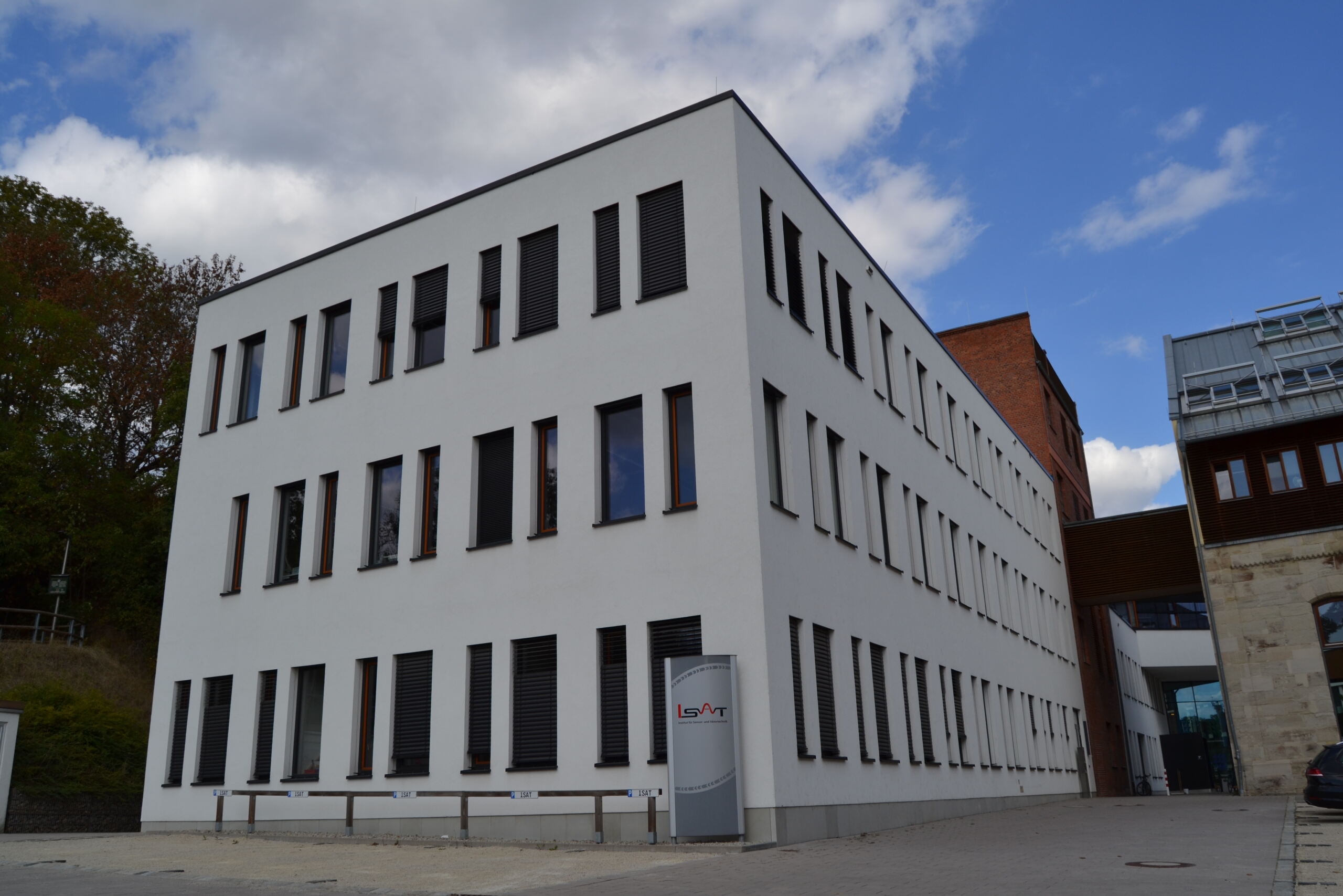 Institute for Sensor and Actuator Technology - ISAT | Hochschule Coburg